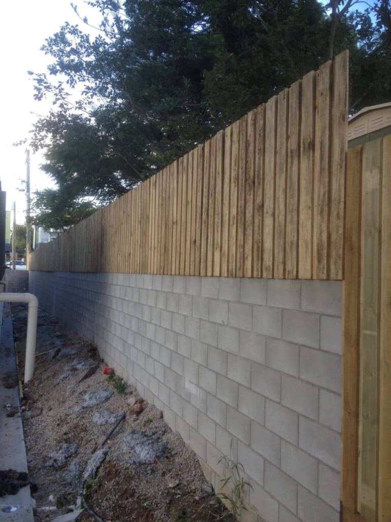 Alternative Fence Types for Commercial and Industrial Clients